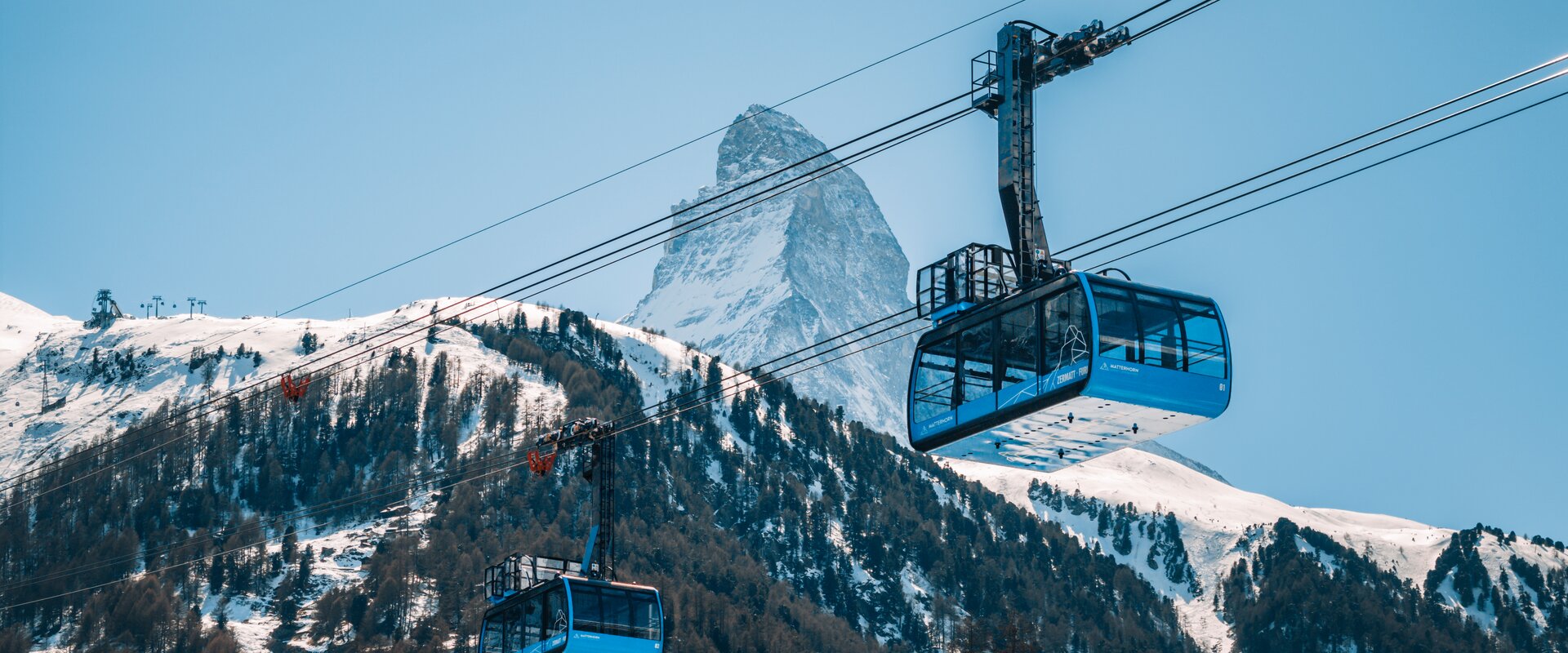 Experience a new cabriolet feeling between Zermatt and Furi